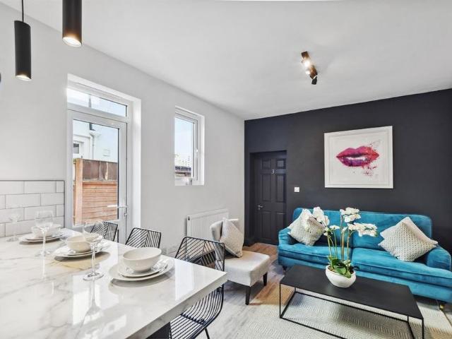 7 bedroom house to rent
