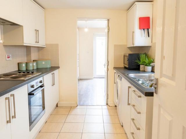 7 bedroom house to rent