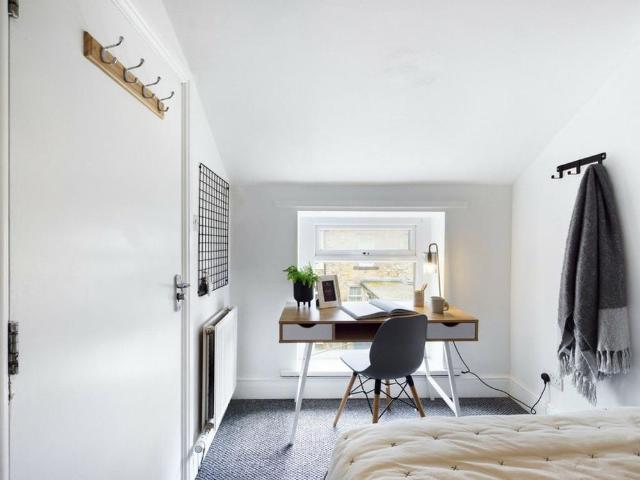7 bedroom house to rent