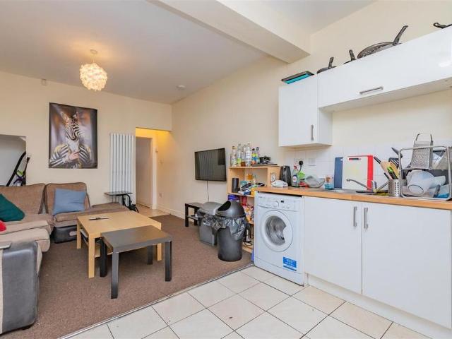 7 bedroom house to rent