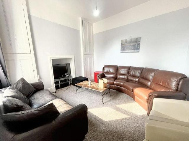 7 bedroom house to rent