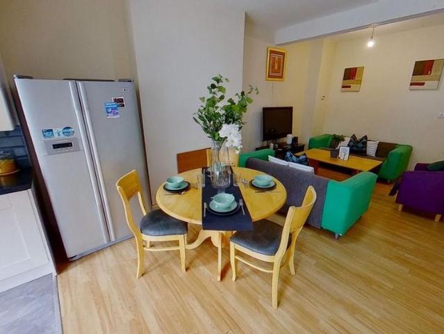 7 bedroom house to rent