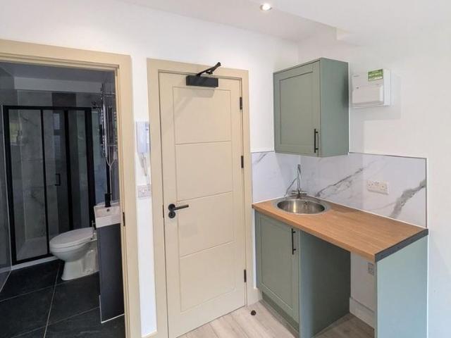 7 bedroom house to rent