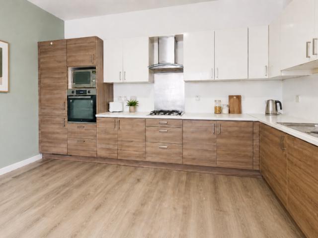 7 bedroom house to rent