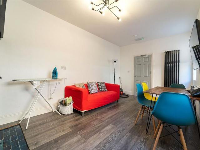 7 bedroom house to rent
