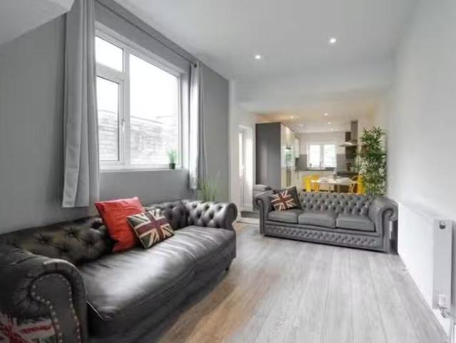 7 bedroom House to rent, Darlington Road, Southsea, PO4 £4,47.
