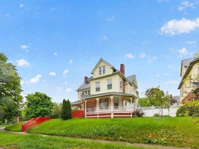 7 bedroom, Holyoke MA 01040 102344698