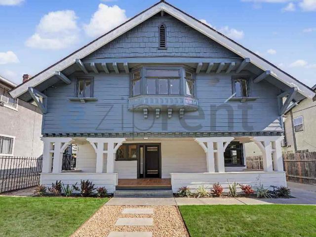 7 Bedroom Home for Rent at 1676 W 24th St, Los Angeles, CA 90007 Congress North