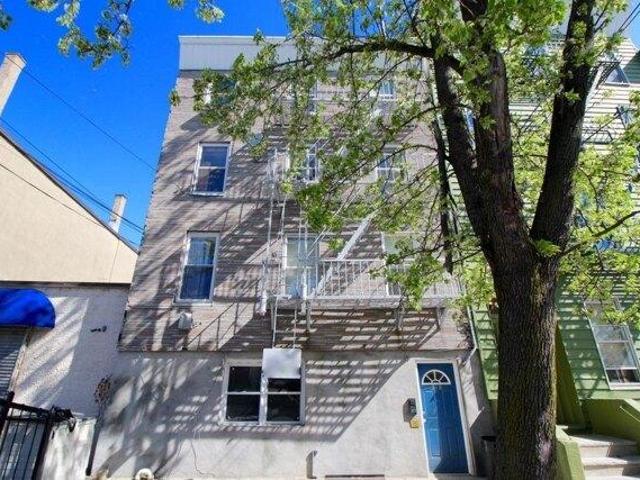7 bedroom, Jersey City NJ 07302 104835063