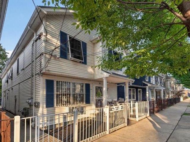 7 bedroom, Jersey City NJ 07305 105125246
