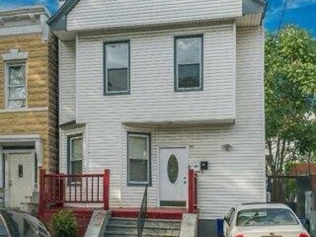 7 bedroom, Jersey City NJ 07305 105173058