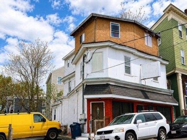 7 bedroom, Lawrence MA 01841 104716107