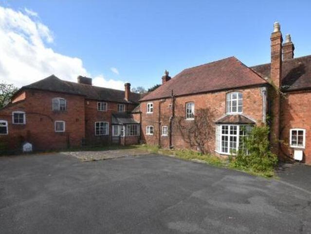 7 Bedroom Link Detached House For Sale In Malvern, Worcestershire