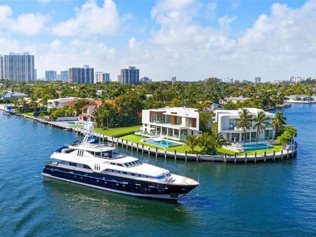 7 bedroom luxury Villa for rent in Hallandale, Florida