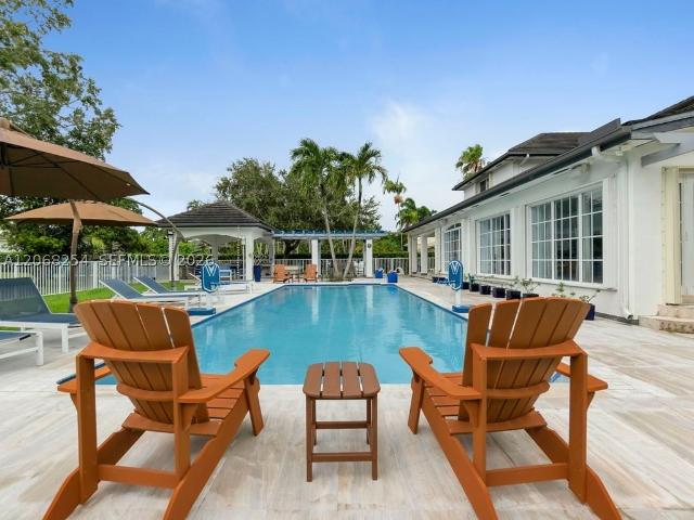 7 bedroom luxury Villa for sale in Palmetto Bay, Florida