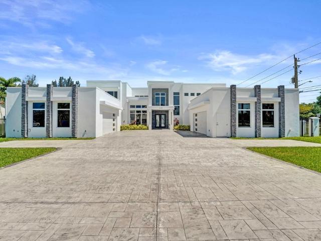 7 bedroom luxury Villa for sale in Plantation, Florida