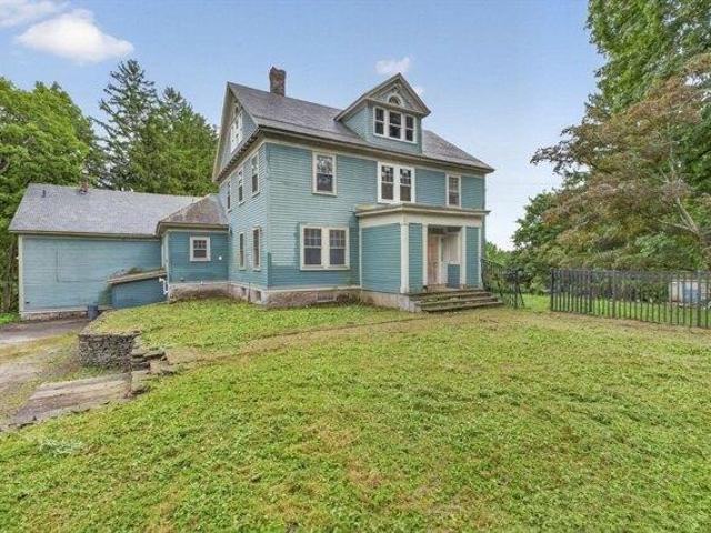 7 bedroom, Lunenburg MA 01462 105112968