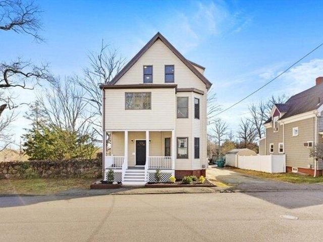 7 bedroom, Lynn MA 01904 102409005