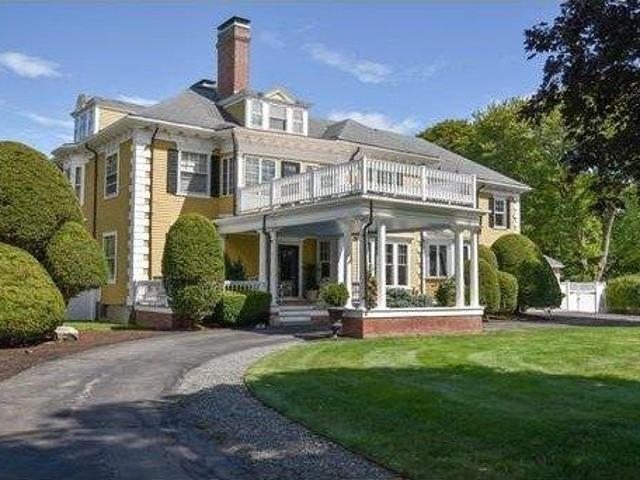 7 bedroom, Melrose MA 02176 104481519