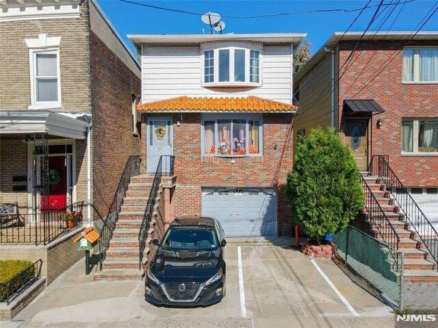 7 bedroom, North Bergen NJ 07047 104409313