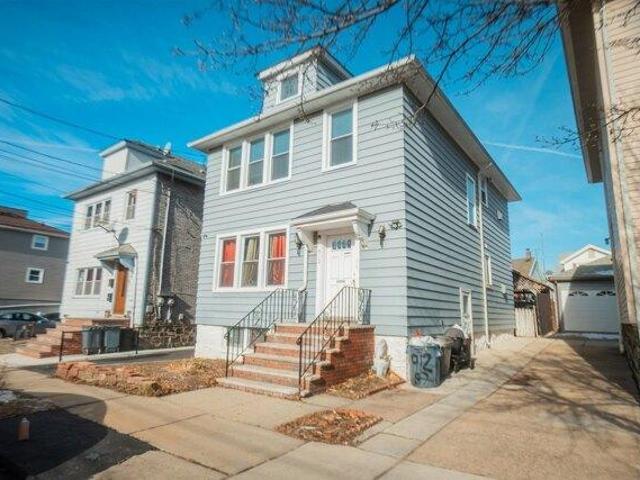 7 bedroom, North Bergen NJ 07047 104850525