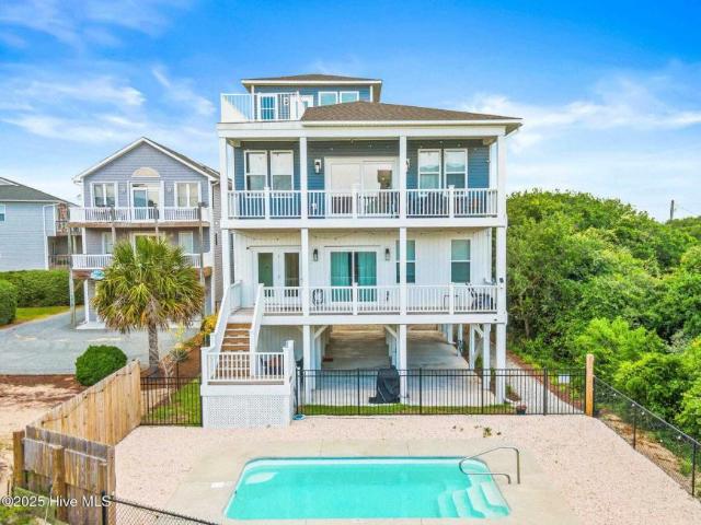 7 bedroom, NC NC LS101367720
