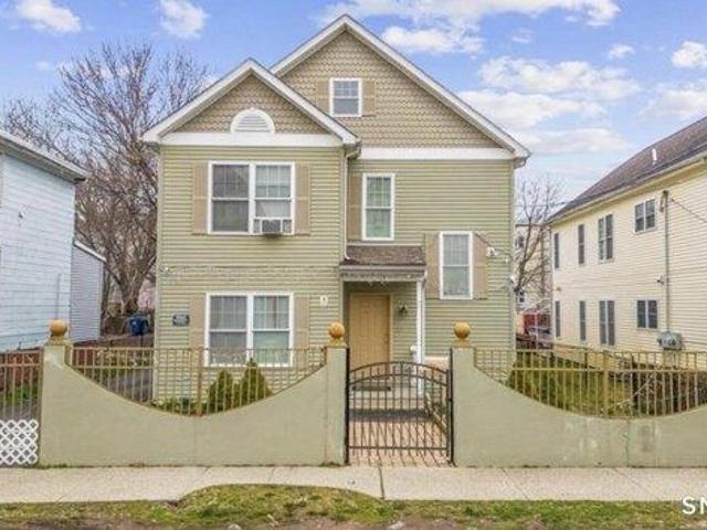 7 bedroom, New Haven CT 06519 104569334