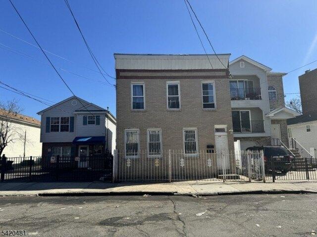 7 bedroom, Newark NJ 07104 101998285