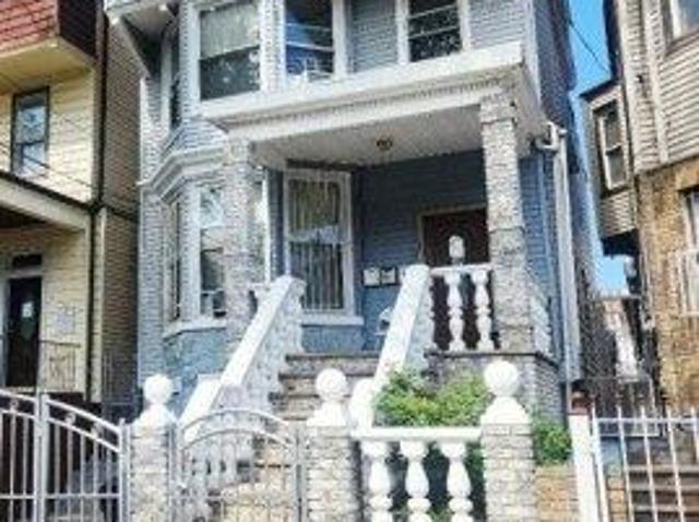 7 bedroom, Newark NJ 07104 102477700