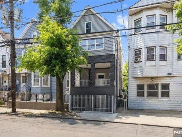 7 bedroom, Newark NJ 07104 102798494