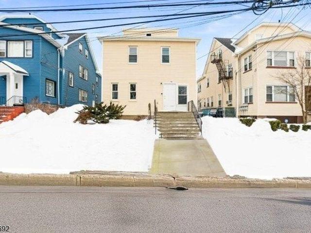 7 bedroom, Newark NJ 07106 102028980
