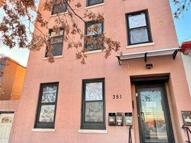 7 bedroom, Newark NJ 07102 104761506