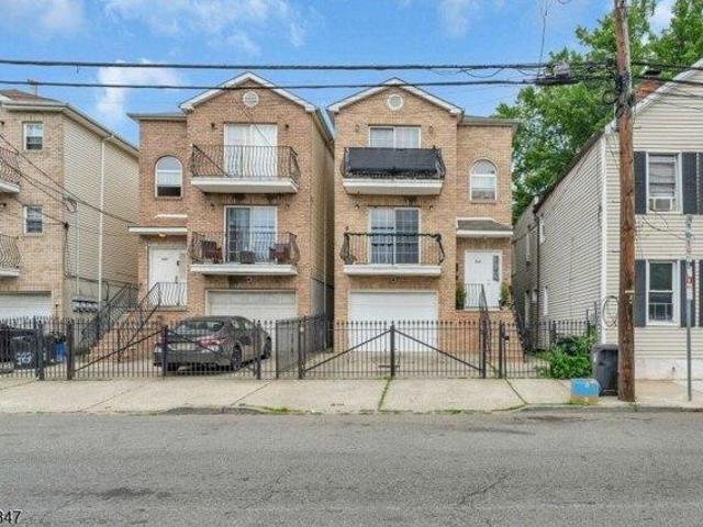 7 bedroom, Newark NJ 07103 104409922