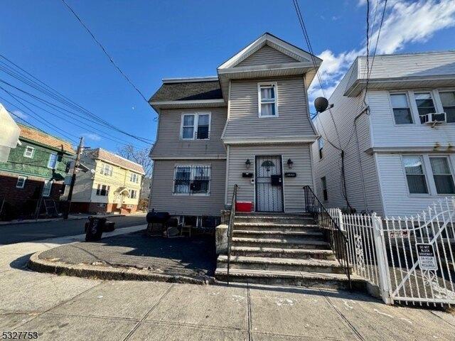 7 bedroom, Newark NJ 07112 LS92725120