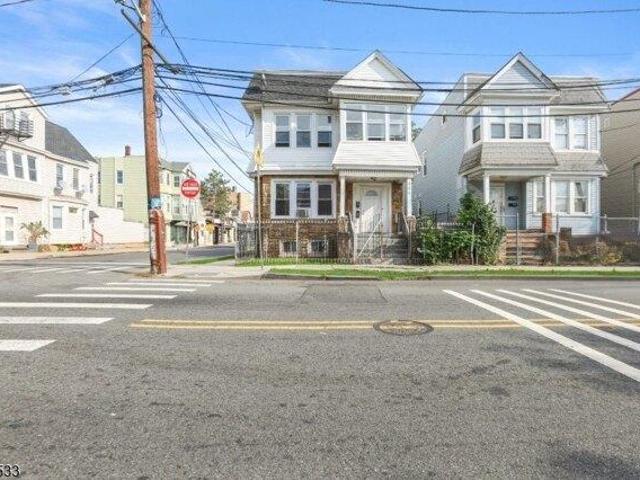 7 bedroom, Newark NJ 07112 104295454