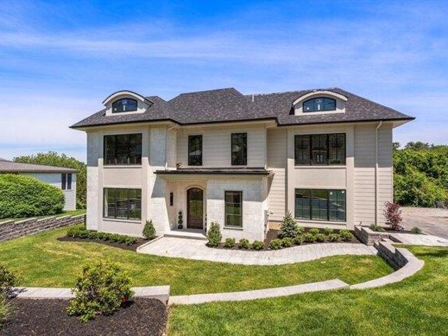 7 bedroom, Newton MA 02459 104848499