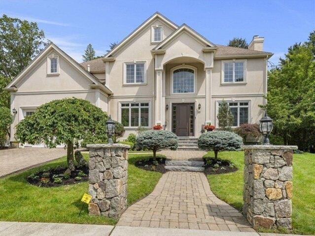7 bedroom, Newton MA 02467 104567976