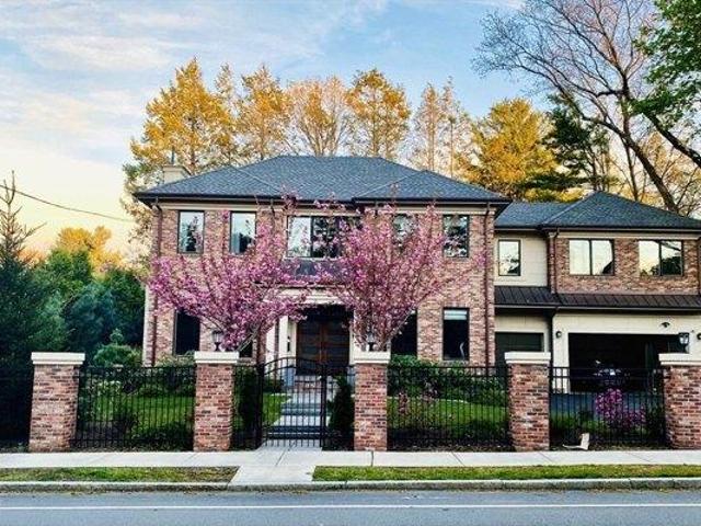 7 bedroom, Newton MA 02468 103248696
