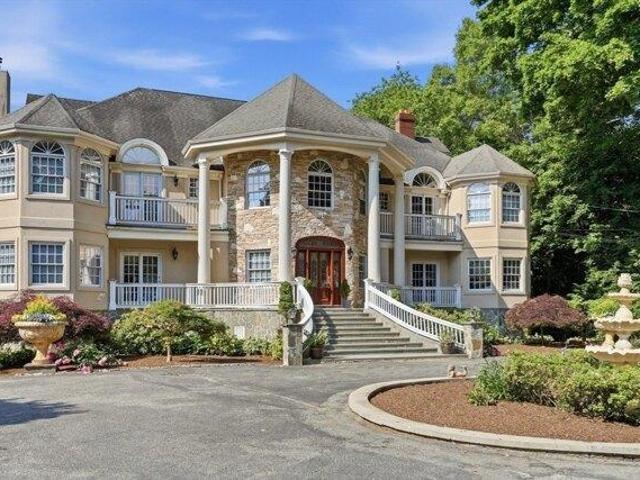 7 bedroom, Newton MA 02461 105059716