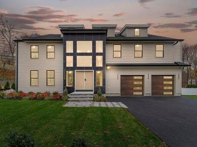 7 bedroom, Needham MA 02494 102592765