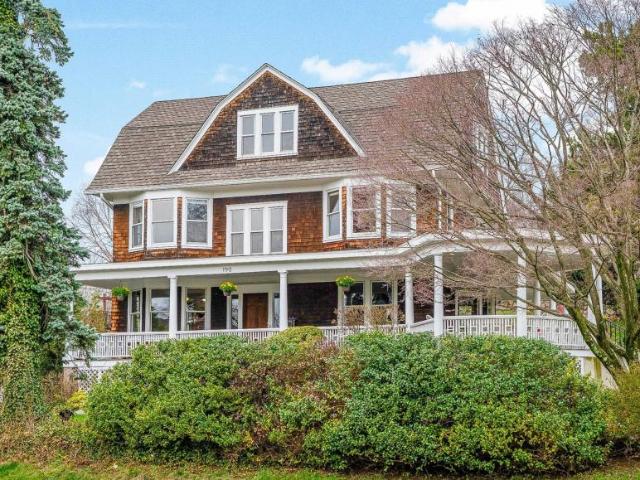 7 bedroom, NY NY 89469960