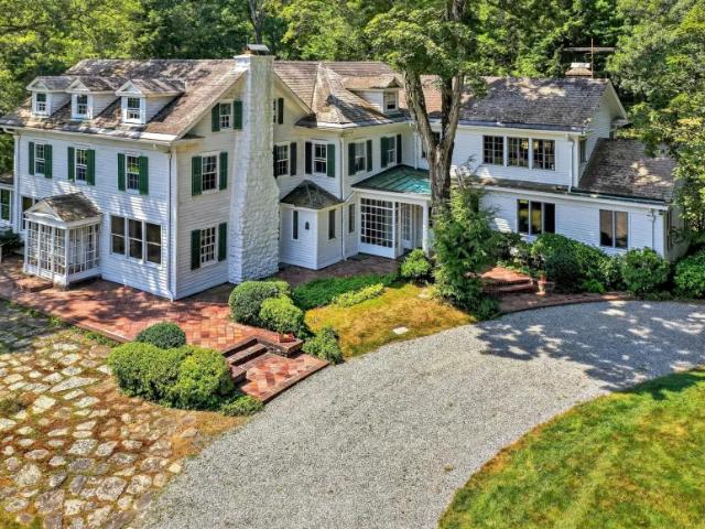 7 bedroom, NY NY 98330472