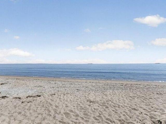 7 bedroom, Saco ME 04072 105155904