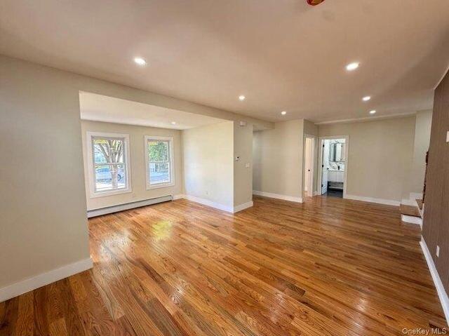 7 bedroom, Saint Albans NY 11412 103621668