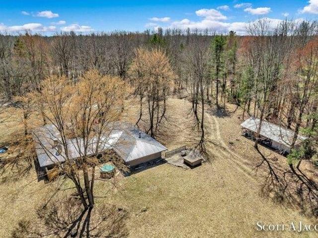 7 bedroom, Sears MI 49679 89164698