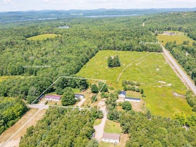 7 bedroom, Searsport ME 04974 104511499