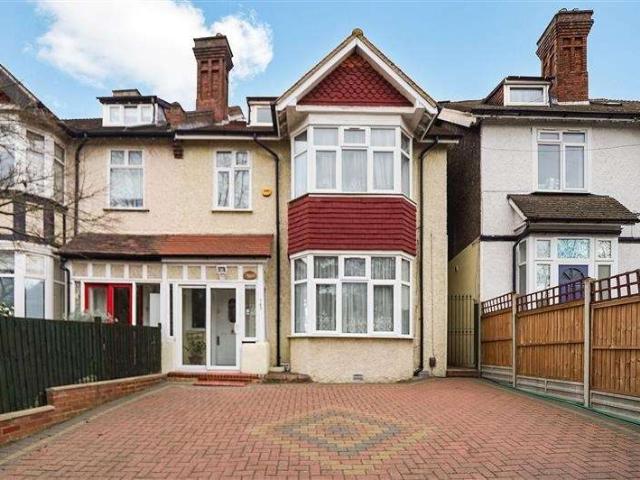 7 Bedroom Semi Detached House