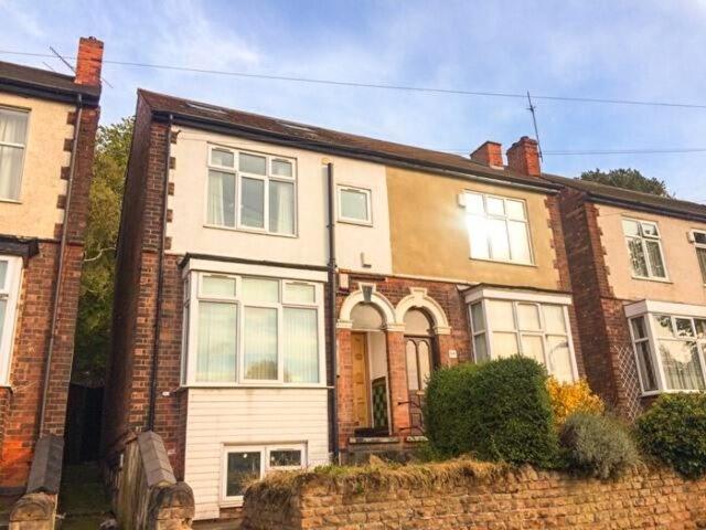 7 Bedroom Semi Detached House To Rent In Lenton Boulevard, Lenton, Nottingham, NG7