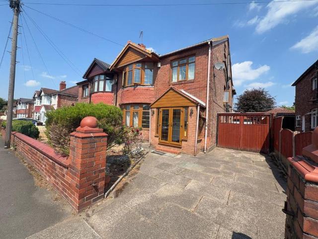 7 bedroom semi detached house to rent