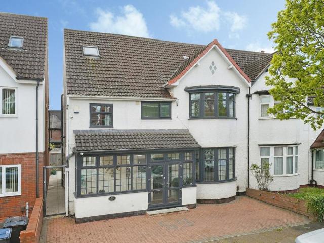 7 bedroom semi detached house for sale
